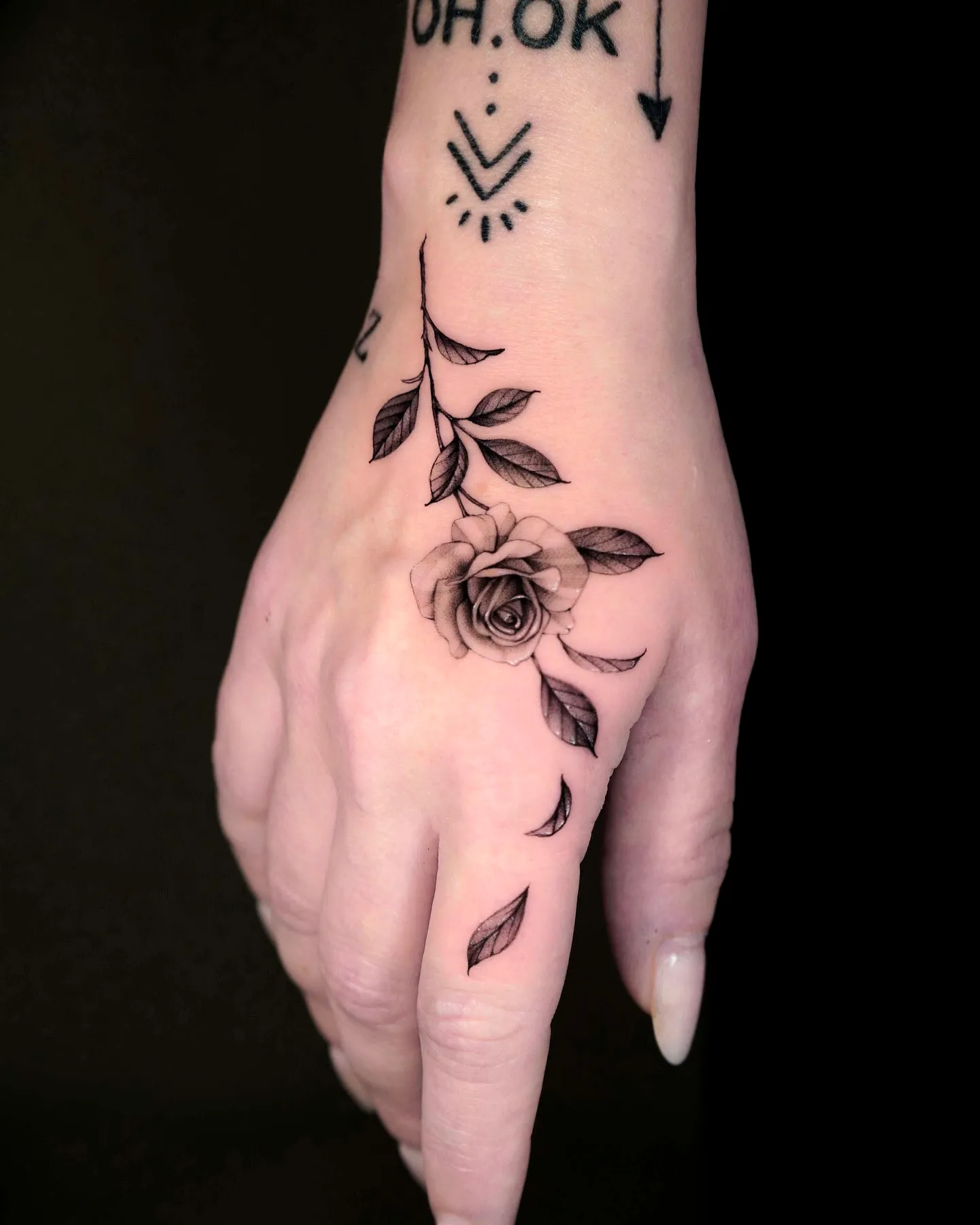 15 Unique Finger Tattoo Ideas for Women to Inspire You