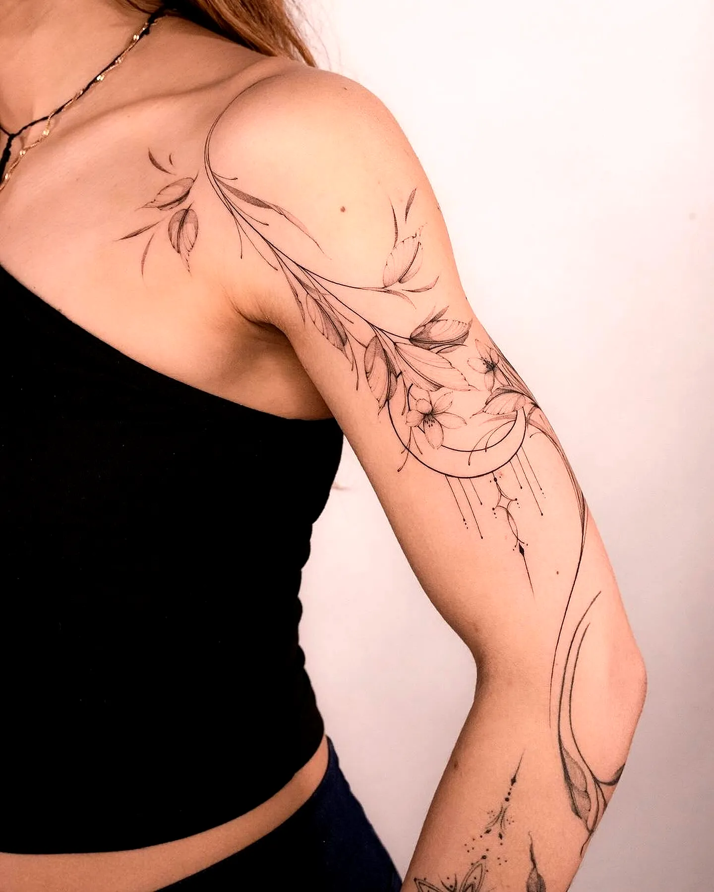 15 Unique Shoulder Tattoo Ideas for Women to Inspire You