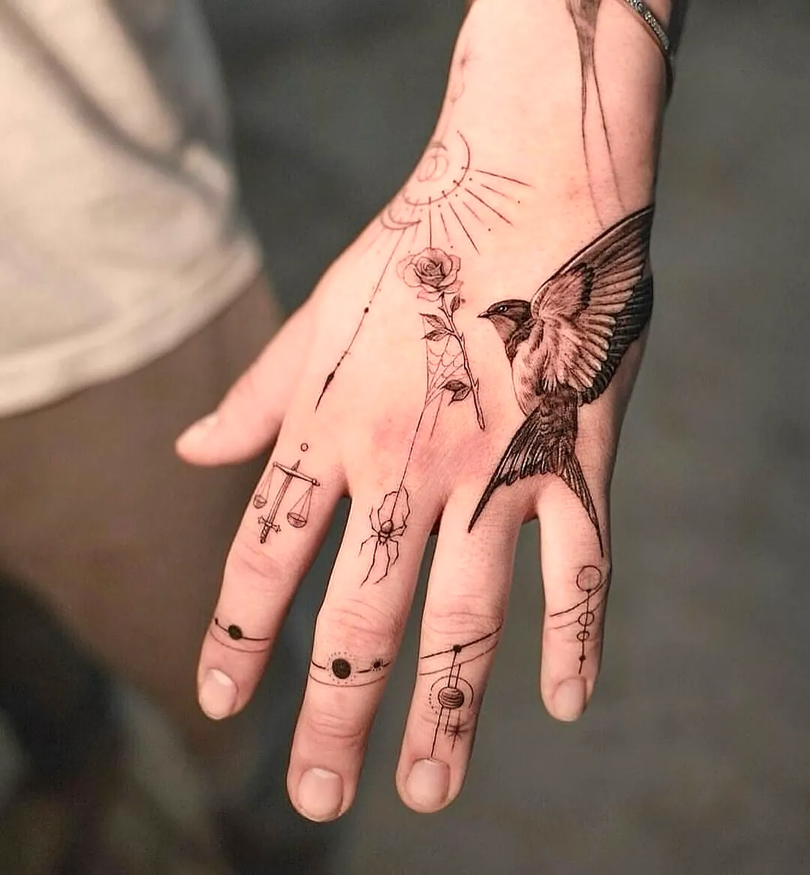 15 Unique Finger Tattoo Ideas for Women to Inspire You