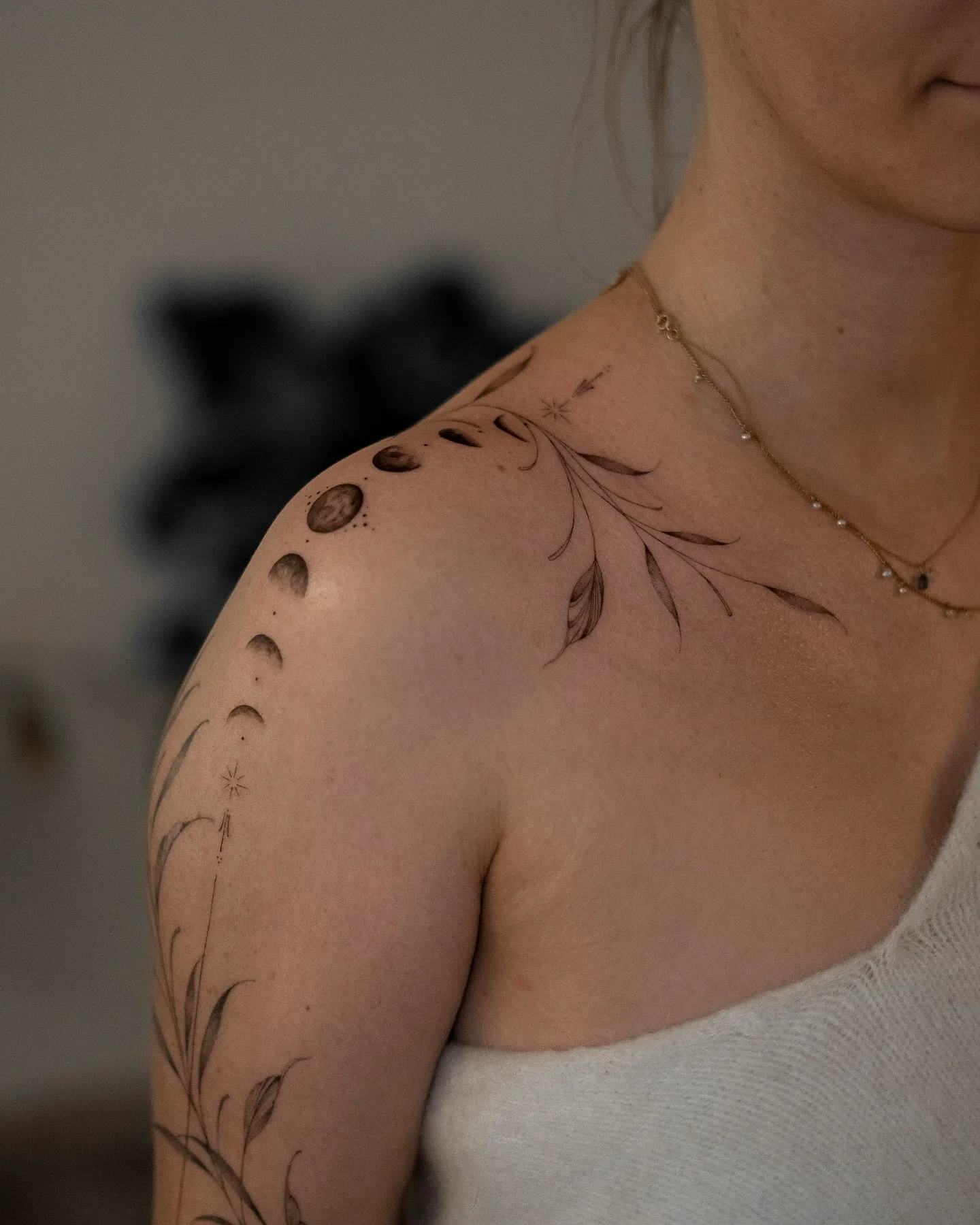 15 Unique Shoulder Tattoo Ideas for Women to Inspire You