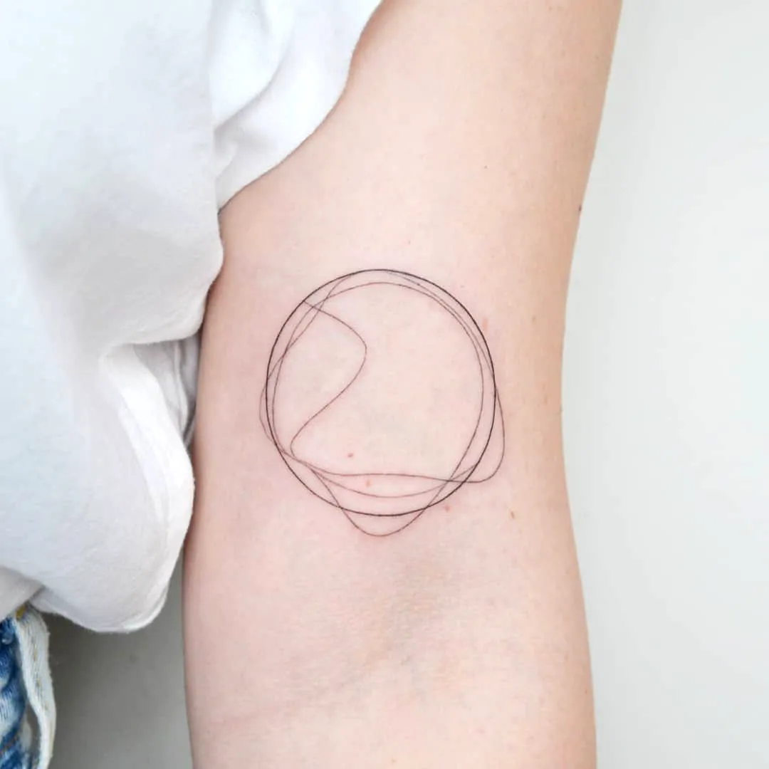 15 Stunning Circle Tattoos Ideas for Timeless Expression