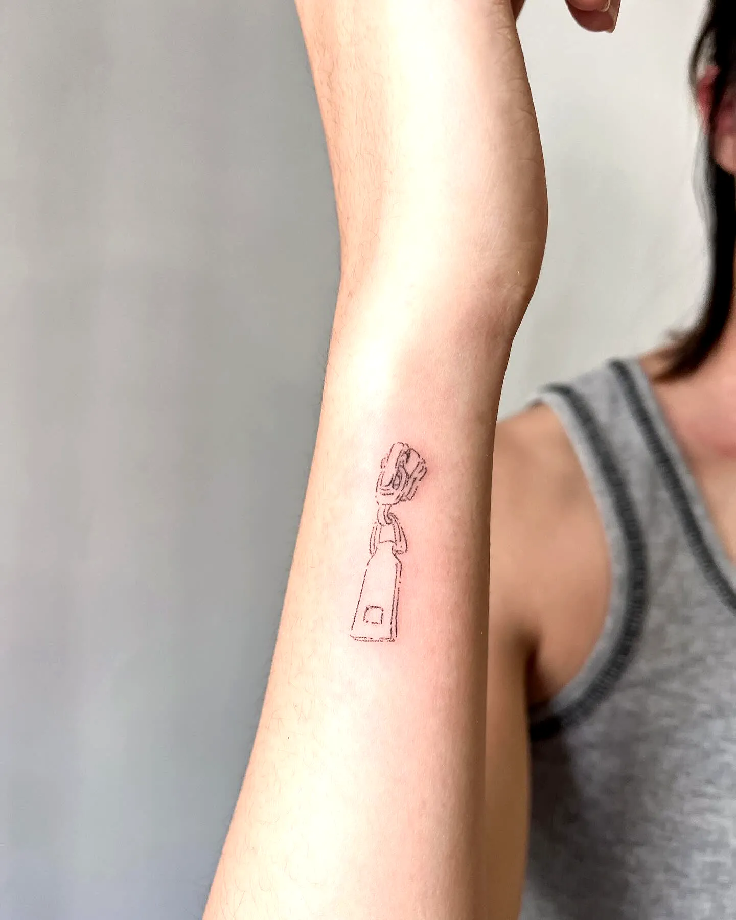 15 Unique Zipper Tattoo Ideas for Bold Self-Expression