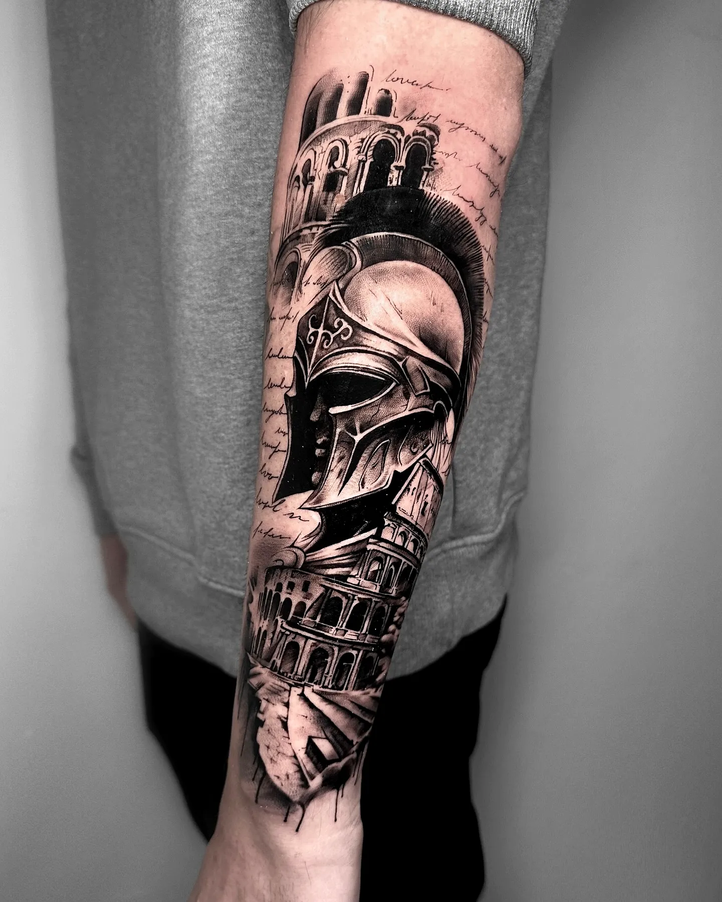15 Striking Colosseum Tattoo Ideas for Timeless Ink Inspiration